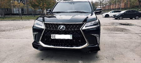 Lexus LX570 Sport пневма подвеска состояние отличное