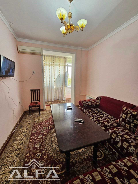 2 xonali 60m² 2-qavat sotiladi.