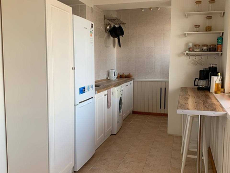 Продается  4-х ком. квартира на Ц-1