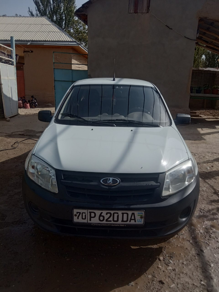 Holati yaxshi. lada haydaganlar biladi qanaqa haraktikasini
