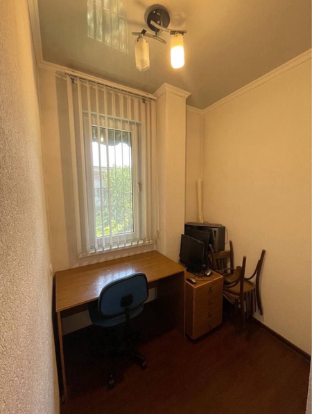 Продам СВОЮ Лабзак  3/3/4 кирпич ориентир парк Анхор