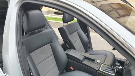 Mercedes W212 AMG 2012 Americanka Состаяние Йенгиде Пробег 210000Км