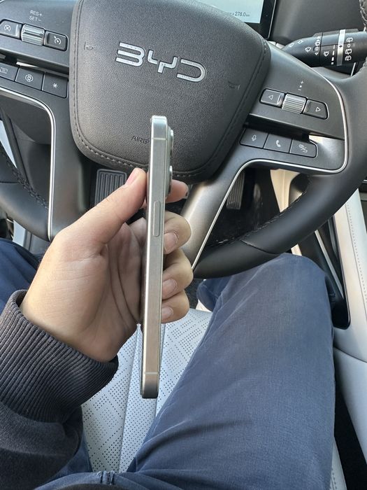 Iphone 15 pro titanium