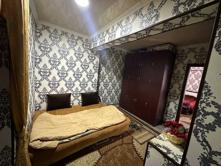 срочно продаётся 4 комнатная квартира на метро Тинчлик, 2 этаж