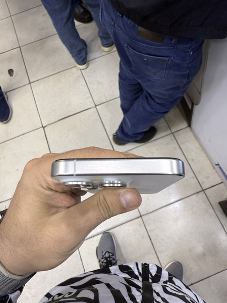Iphone 15pro 128 GB  karobka bor yomkst 88%