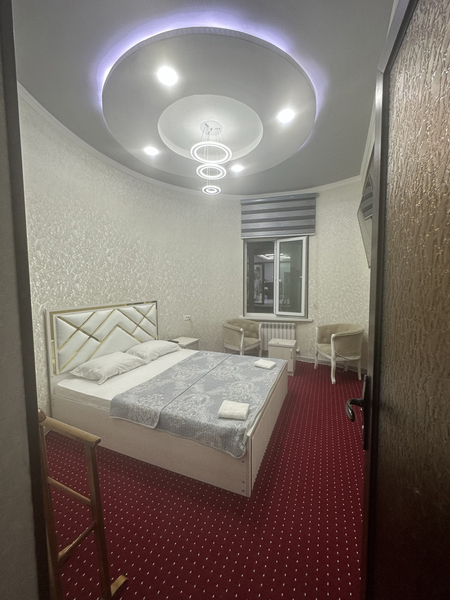 Bezzags Hotel Mehmonhona