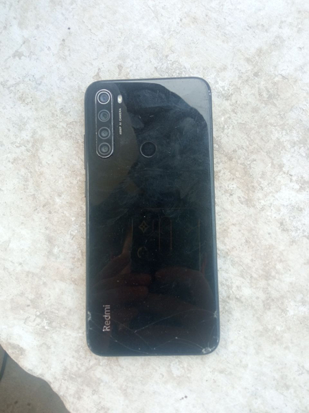Redmi note 8 64 GB srochno