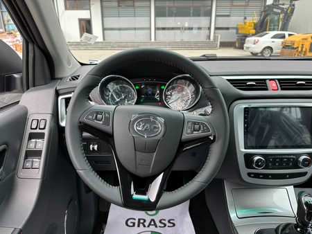 Yangi JAC T8: O‘zbekiston yo\\\'llari uchun Ideal Pikap!