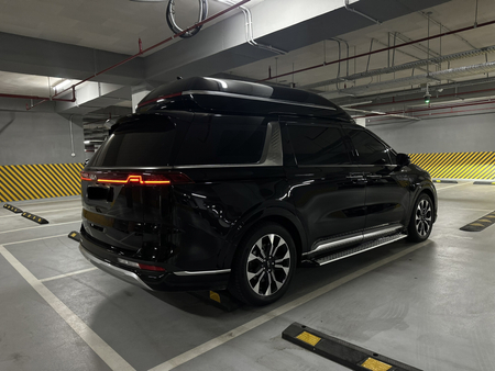 KIA Carnival HiLimousine машина для семьи и для комфорта