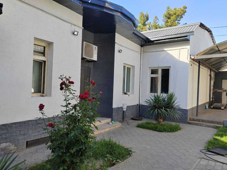 Продаётся участок под строительство гостиницы, здания или дома. Ивлева