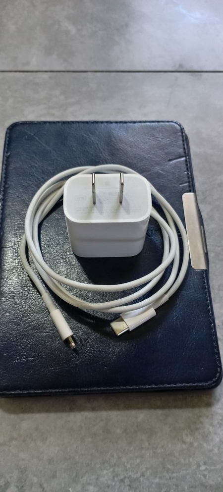 Зарядка на Apple Iphone 20W Original