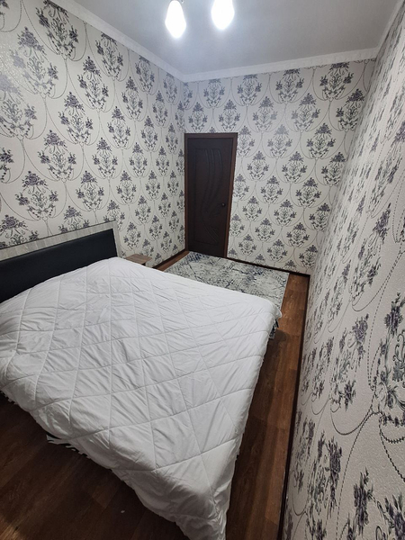 Продам квартиру , Чиланзар 2 квартал ,ориентир 163 школа