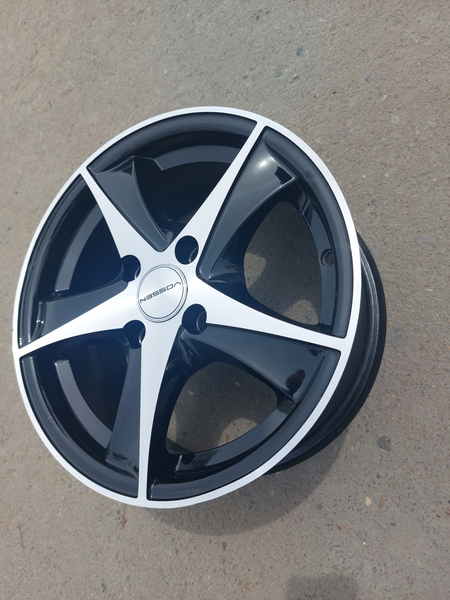 14 R Vossen diska Spark Nexa Cobolt Lada