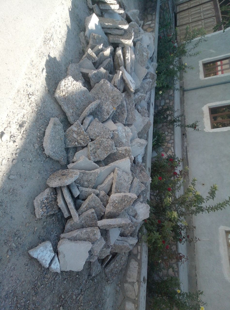 Бетон булаклари сотилади