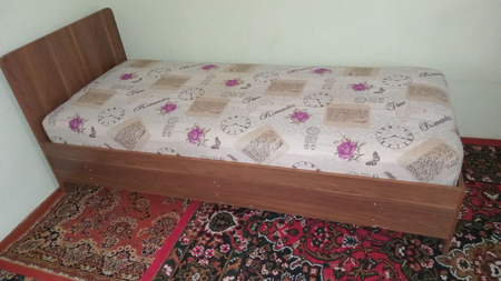 Продам кровать односпальные и двухспални