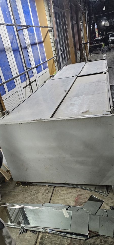 Qalin metalldan 4.20 uzinligi seyff ksppon sotiladi