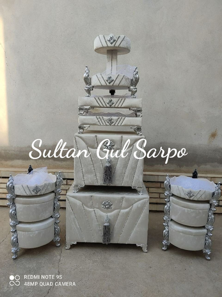 Sandiq sarpolar sotiladi