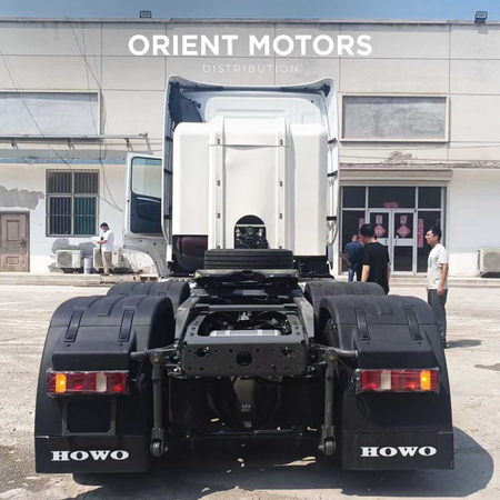 Тягач HOWO T7 автомат коробка 440 та от кучи 2022 йил