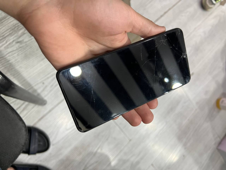Samsung Galaxy A02 32gb black oynasi singan kelishamiz