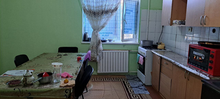 Jizzax viloyati Mirzachol tumani 4 xonali uy sotiladi
