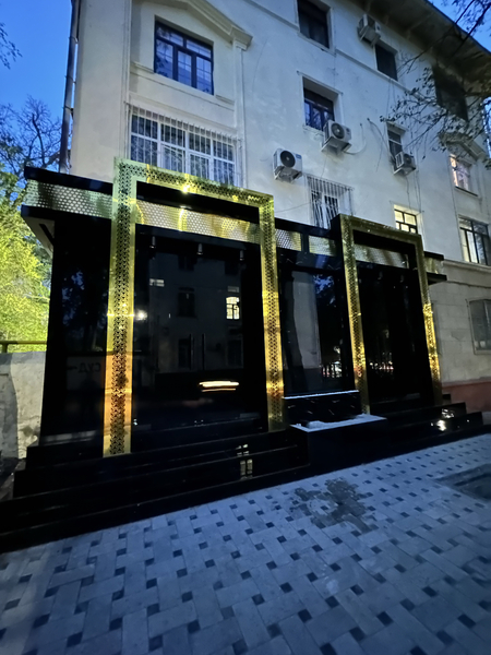 Срочно продается офис  новый на Шота Руставели с арендатором