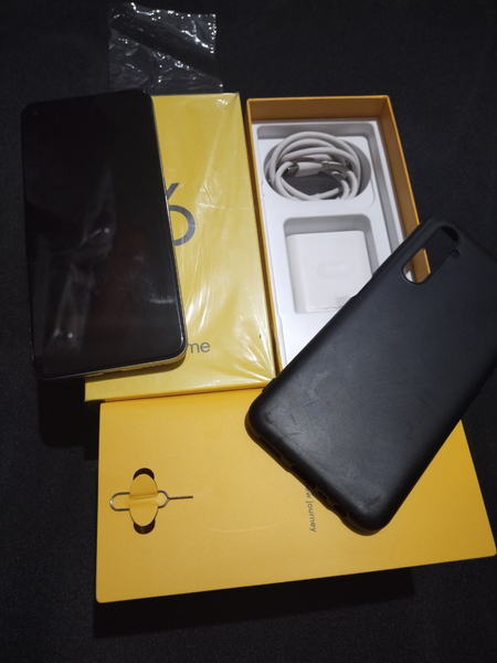 Realme 6 4/128 GB bor