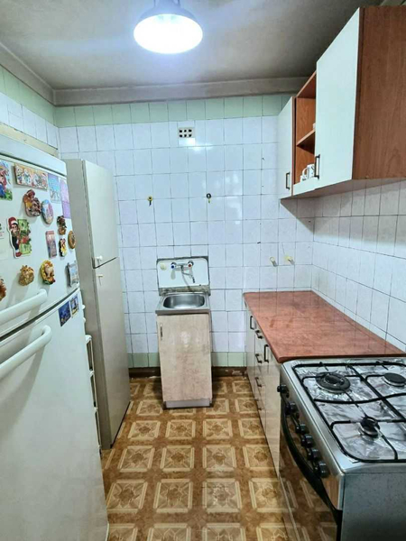 Продаётся квартиры 3/2/4 на Чиланзарском  районе улица Чупонота(J1195)