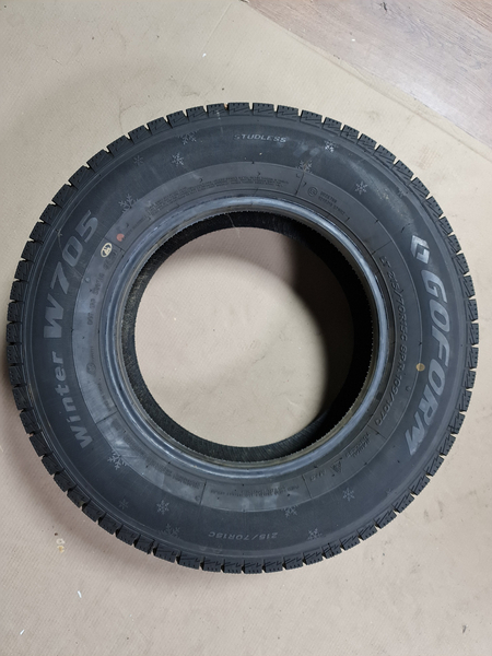 Зимние шины 215/70 R15 Новые не езженые.