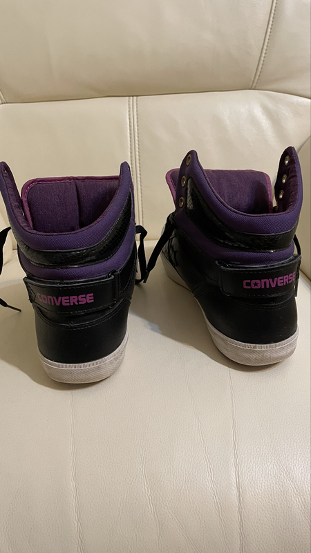 Обувь  Converse