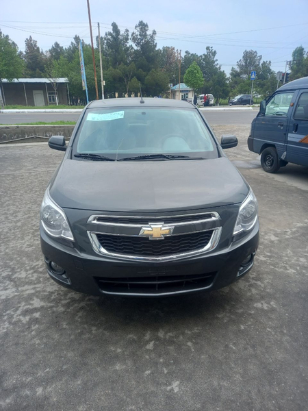 Chevrolet Cobalt янги