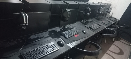 Komyuter game club