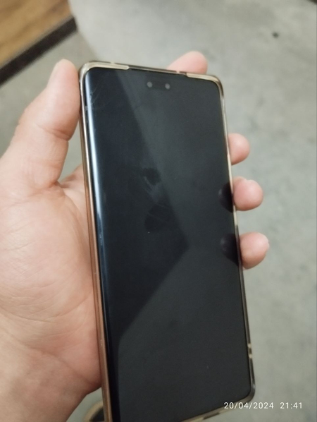 Xiomi 13 Lite  2 mln 500 ming