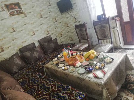 Ховли уй 2та оилага 2та дарвозаси билан