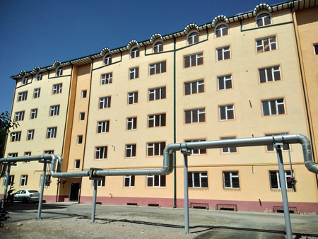 Yangi qurilgan, Arzon va sifatlik uylar sotiladi.