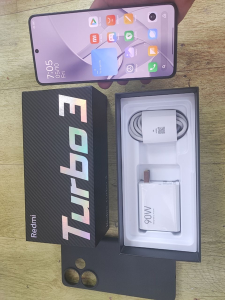 Redmi Turbo 3 (PocoF6) 12+4/256