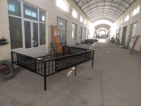 Срочно продам топчан