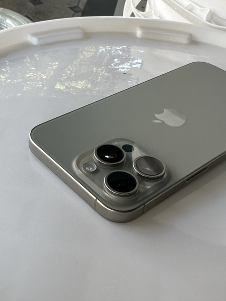 Iphone 15 pro max 26gb %90