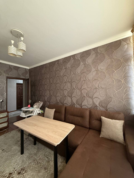 Продается квартира (собственник) на сергелях 40 кв на первом этаже