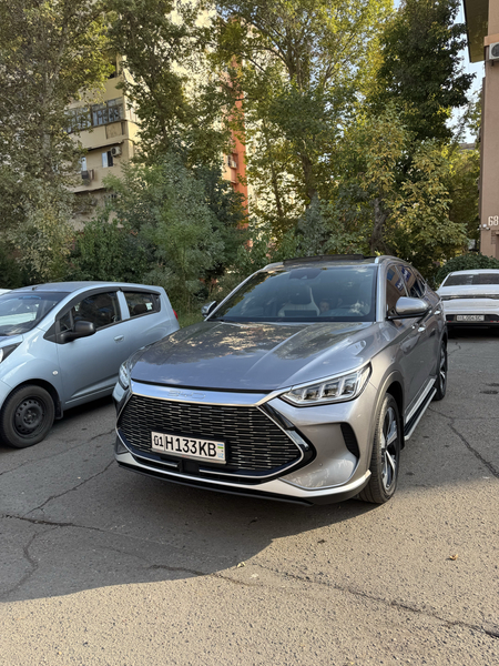 Продам BYD Song Plus Gibrid гибрид 2 позиция  DM-i