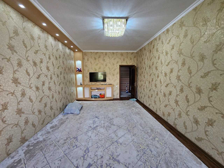 3 xonali qilingan 90m² 1-qavat sotiladi.
