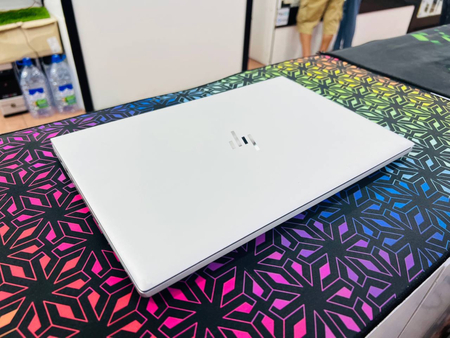 HP Elitebook Ryzen 5pro 8/256