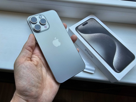 ПРОДАМ iPhone 15 Pro MAX (256GB) Natural / SIM. Состояние НОВОЕ 100%