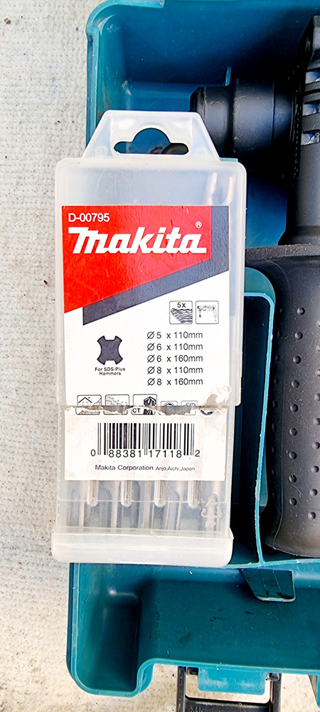 Перфоратор Makita HR2470 Y оригинал инструмент