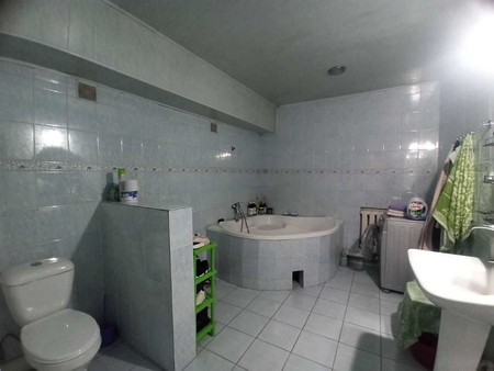 Продаётся квартиры 4/1/4 на Юнусабадском районе 4й- кв (J2258)