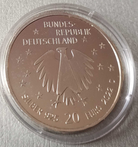 Продам 20 евро 2022 Германия серебро 50 лет Немецкому детскому фонду