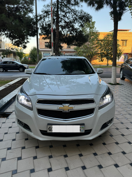 Chevrolet malibu 2012