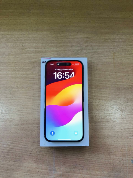 Iphone 14 pro purple