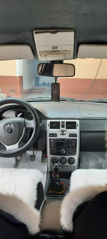 Лада Приора хетчбек