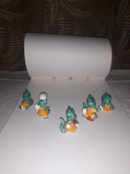 Киндер игрушки разные