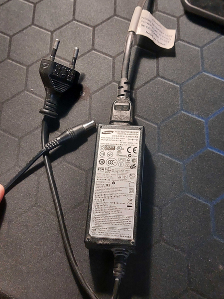 Монитор Samsung S22A100N 22 дюйма.